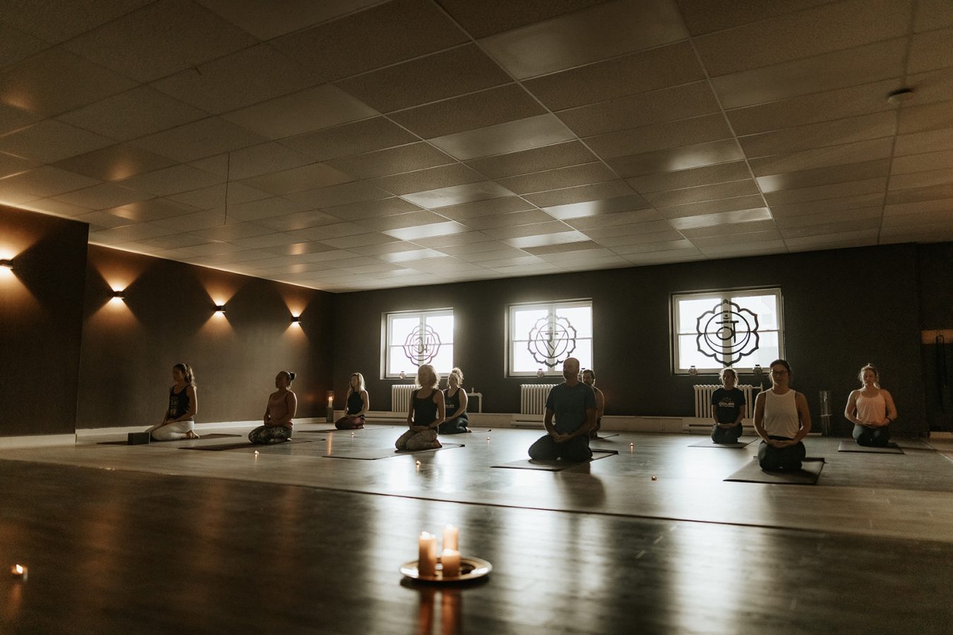 Découvrez le yoga chaud pour votre bien-être - Les Radieuses Magazine